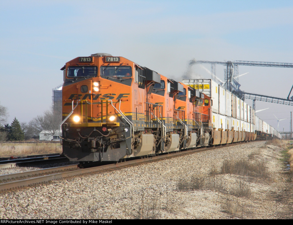 BNSF 7813